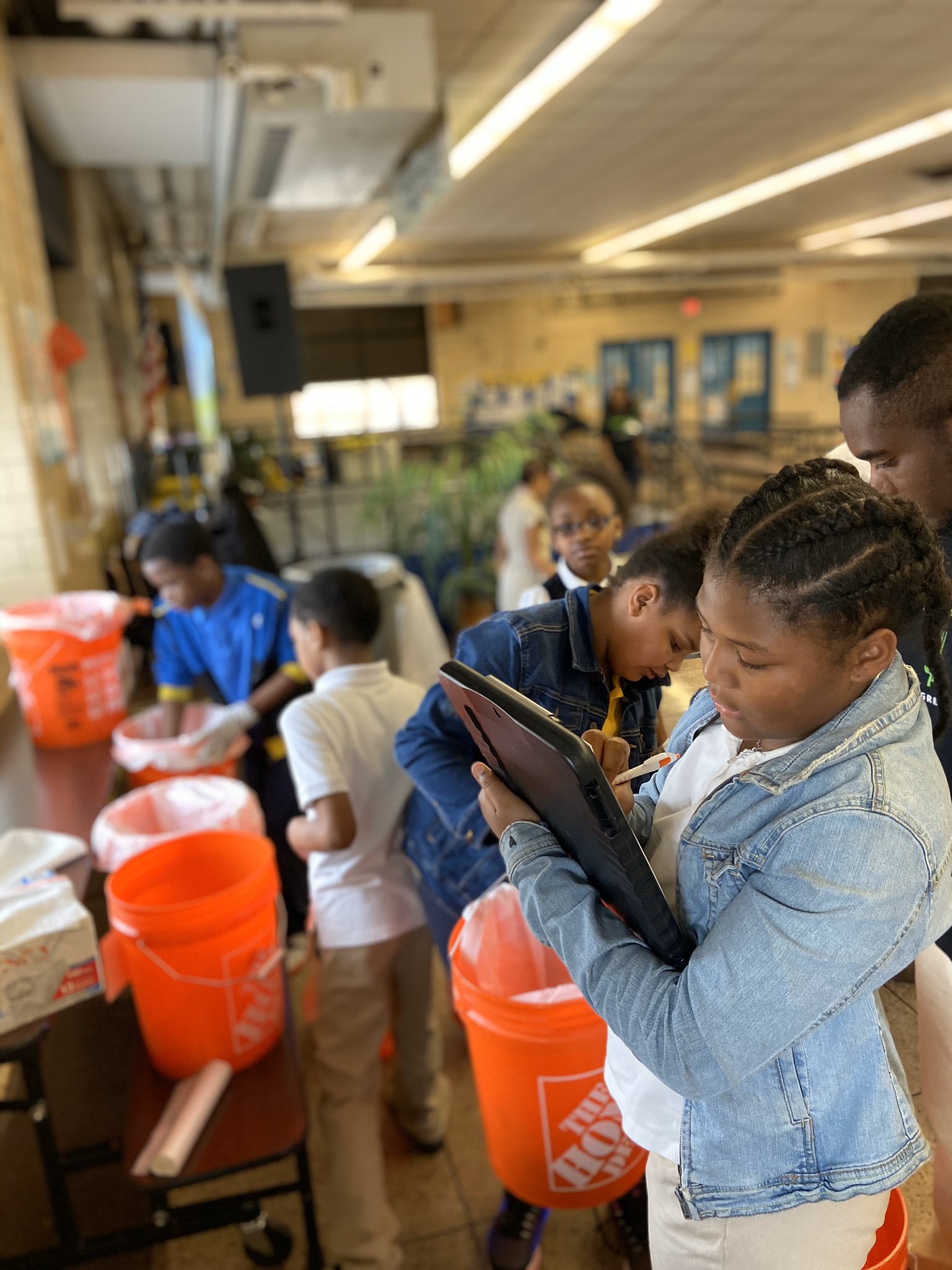 Whitehaven Elementary STEM School on Twitter: "Another successful day of our #FoodWasteAudit ...