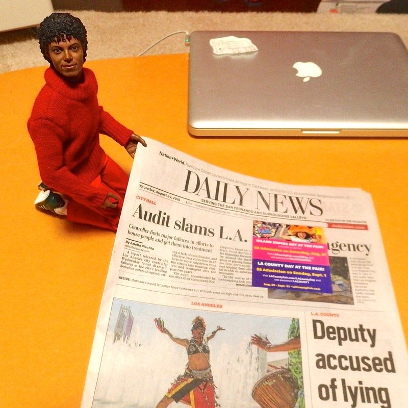 noco on Twitter: "毎年6月25日や8月29日にLA Daily Newsにマイケルを讃える広告を出す費用寄付に参加してるんだけど、今までずっとSNSとかにアップされた新聞の ...