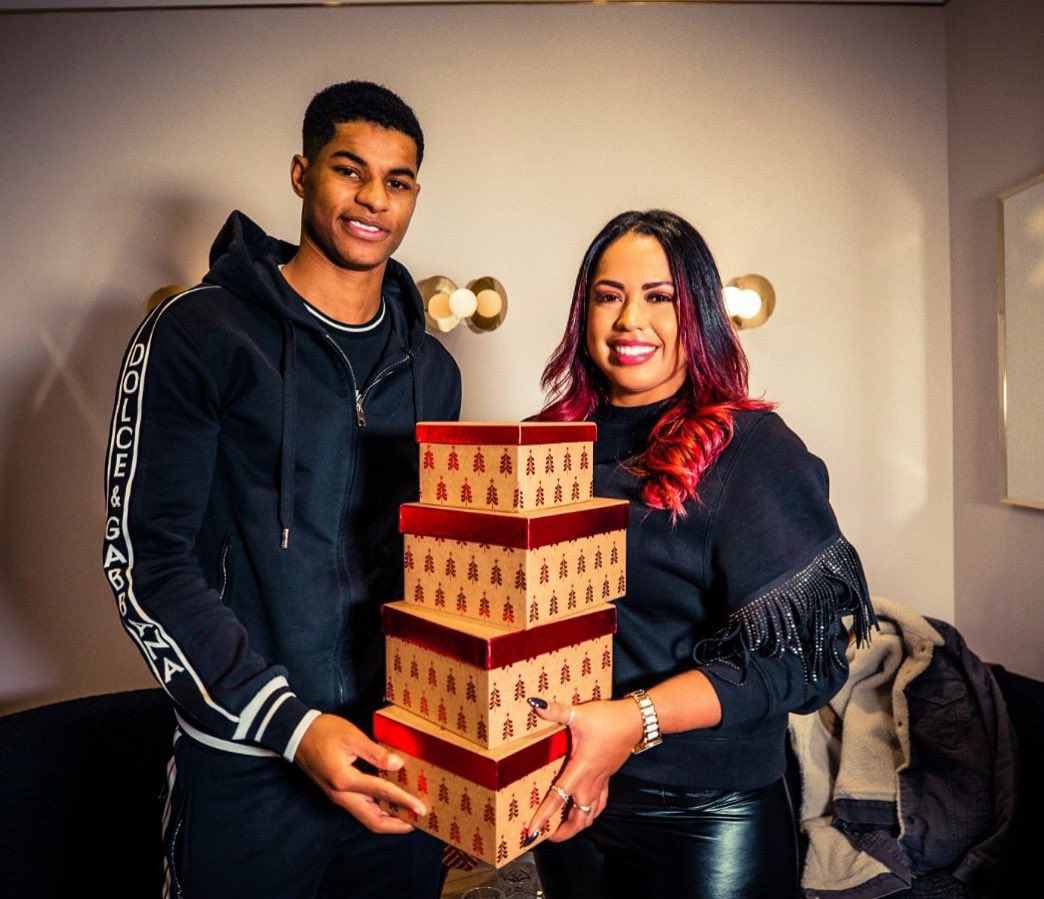 Alexis Nunes Tattoos UFC Fight Announcements: Max Holloway, Greg Hardy