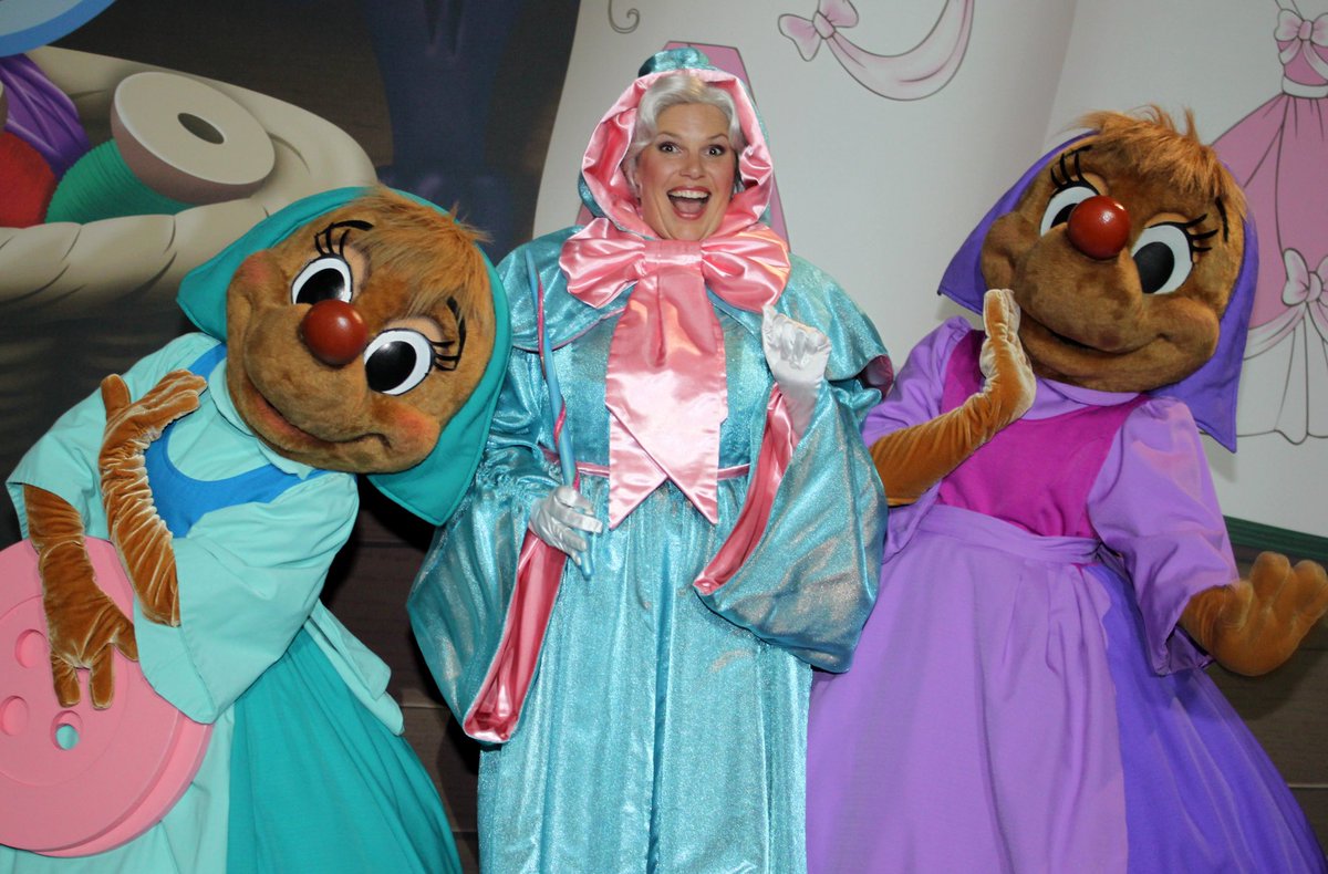 Suzy And Perla Cinderella