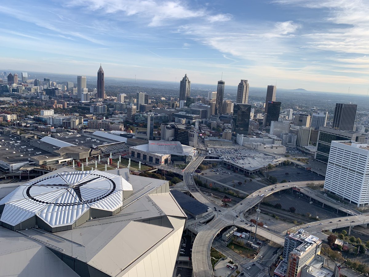 Overhead advertising abounds in Downtown Atlanta! 95.5 WSB skycopter ...