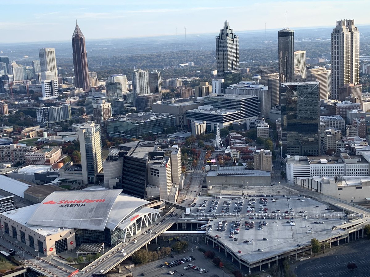 Overhead advertising abounds in Downtown Atlanta! 95.5 WSB skycopter ...
