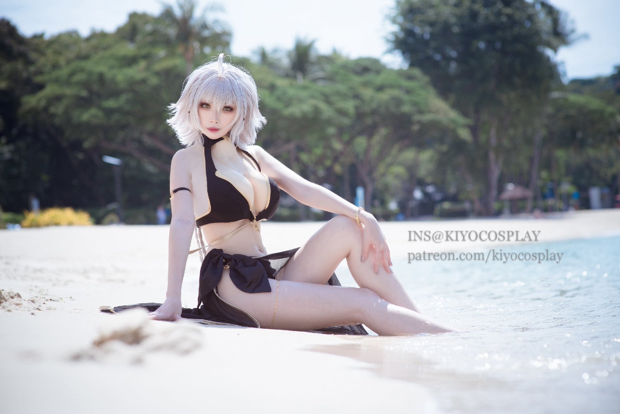 KIYO💜 on Twitter: "For those who saw my instastory ya girl braved thru sandflies for this shoot ...