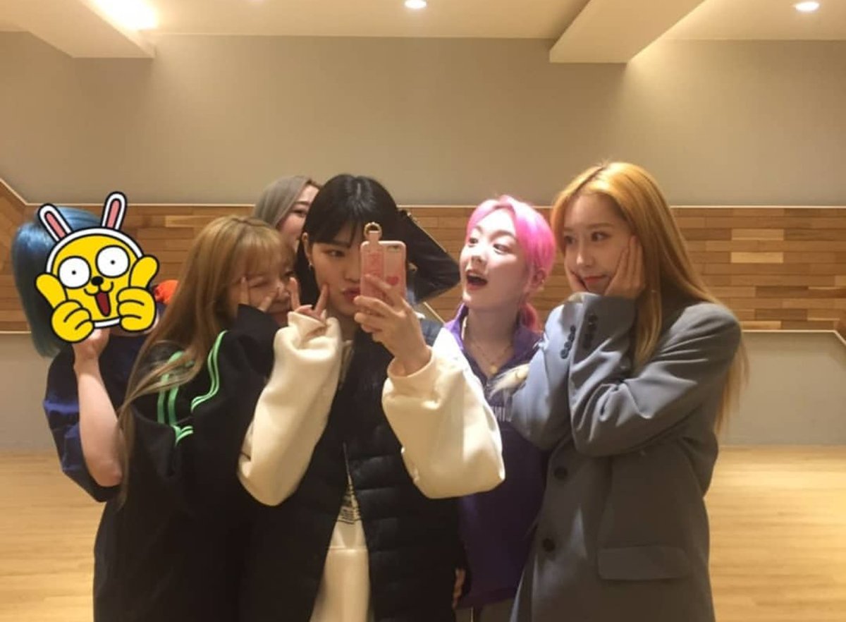 여친_스타둡 (@Dalcom_un) | Twitter