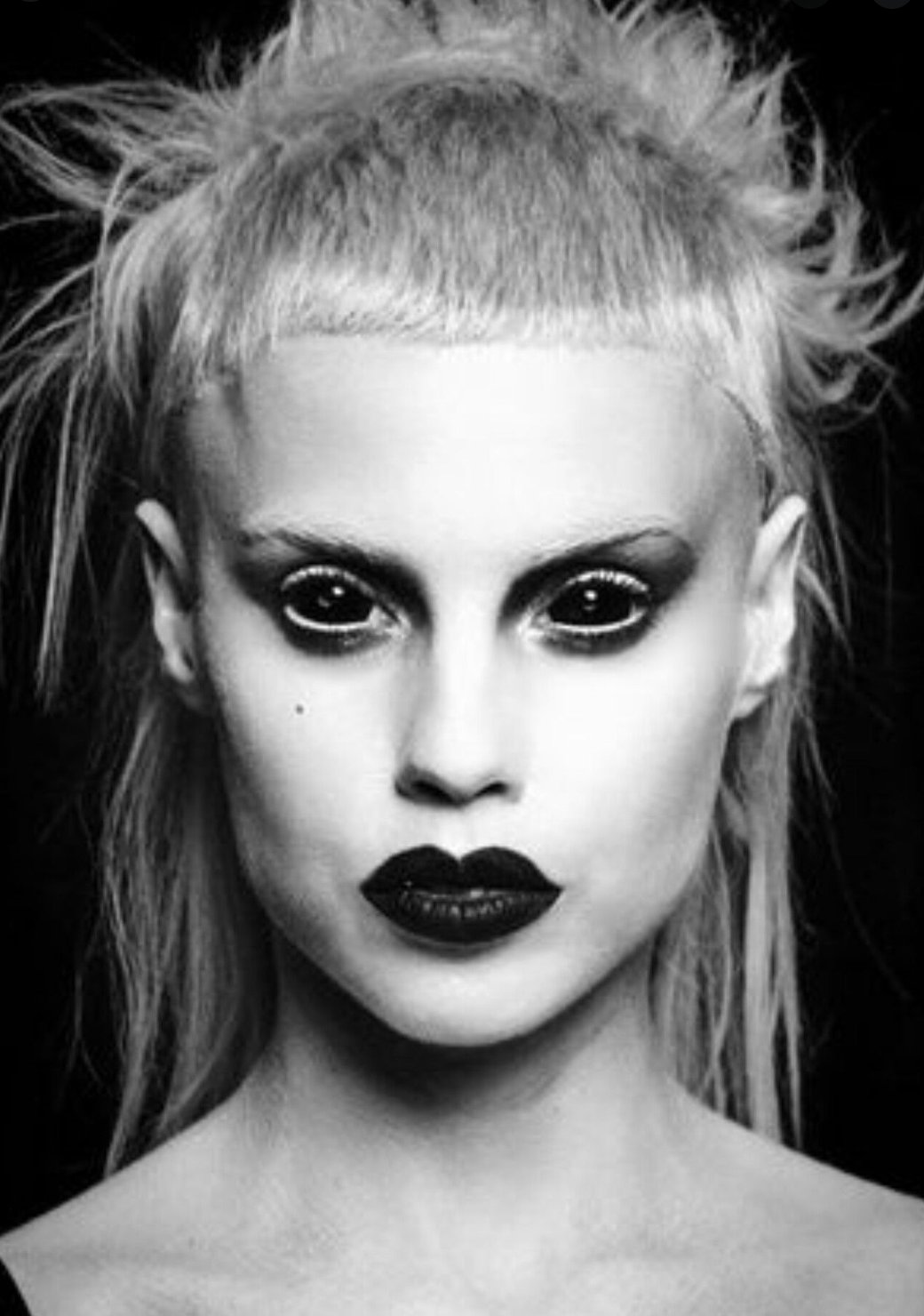 Die Antwoord Yolandi Hair