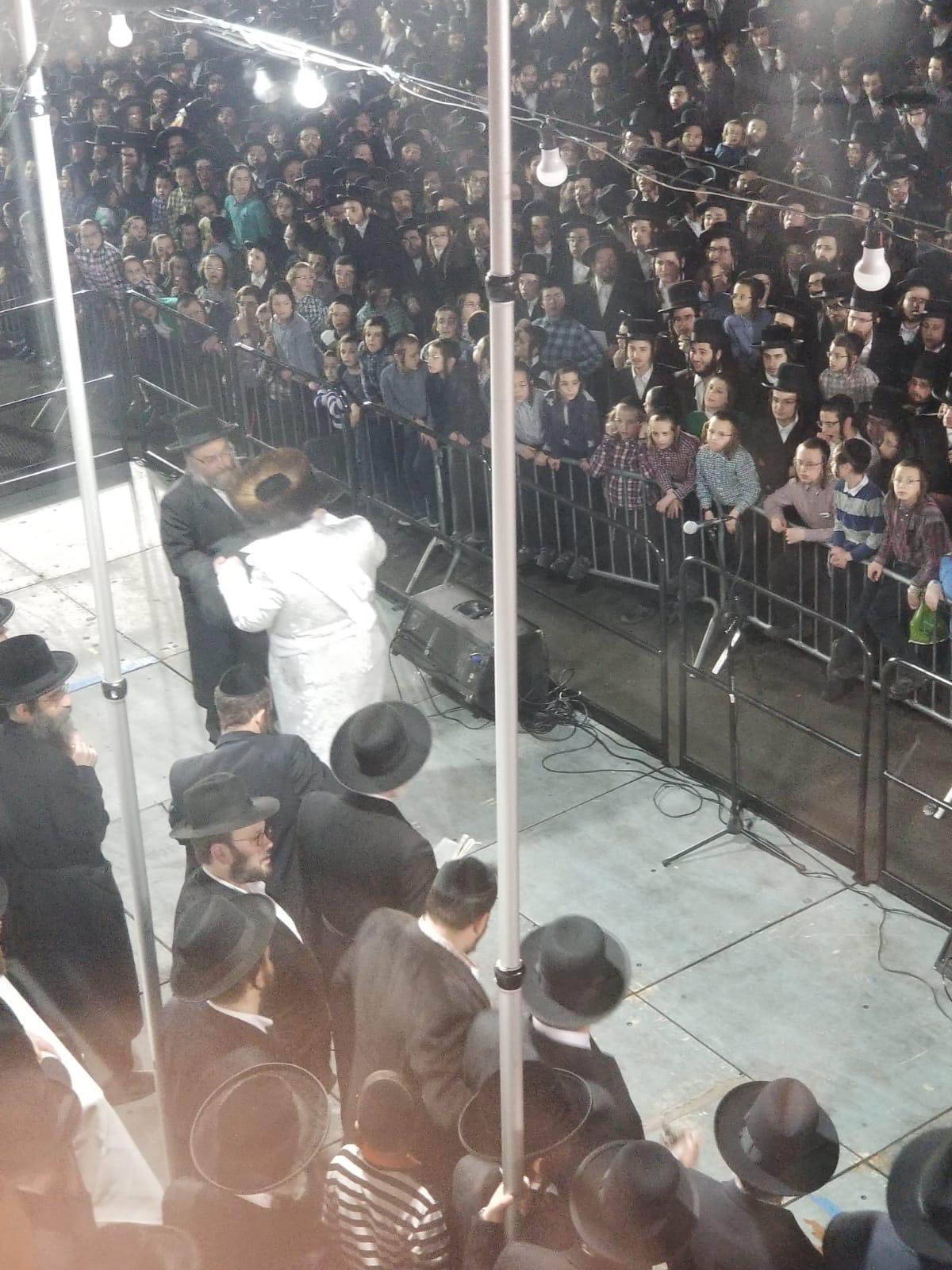 Shulim Leifer 🇺🇦 on Twitter: "@Forrest23793662 @boro_eye @RachelLieber @Bpchosid @pesachology ...