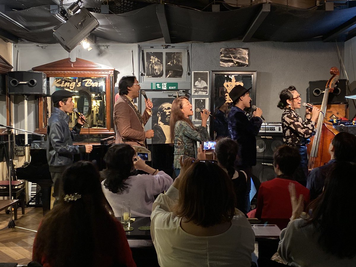 19/11/17 TRY-TONE(トライトーン) A Cappella Live ＠横浜馬車道King's Bar - posfie