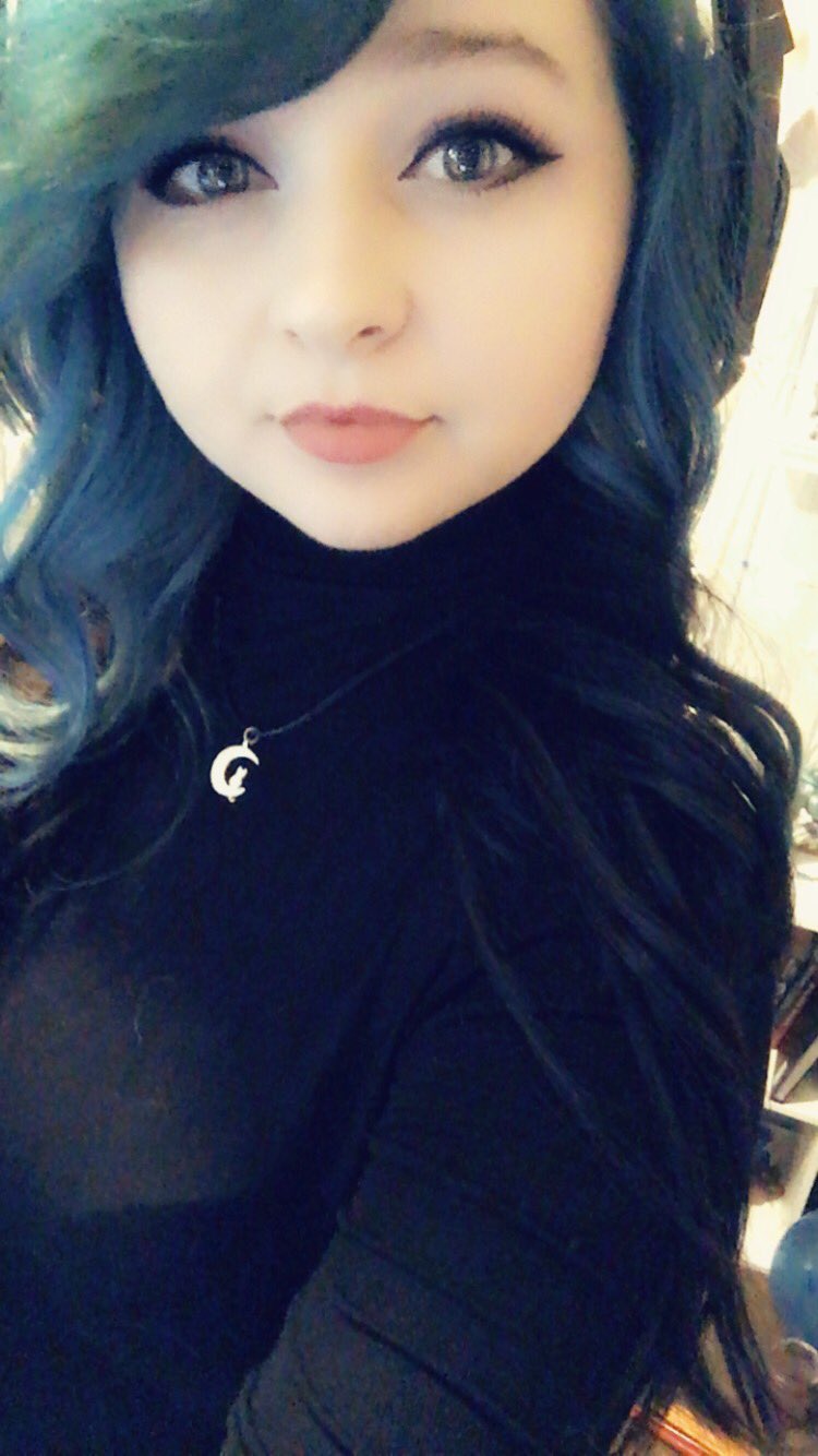 🌸PintSizeTiger🌸 on Twitter: "Live now 🥰 be here or be in fear cuz I’ll fuk u up @noblegg # ...