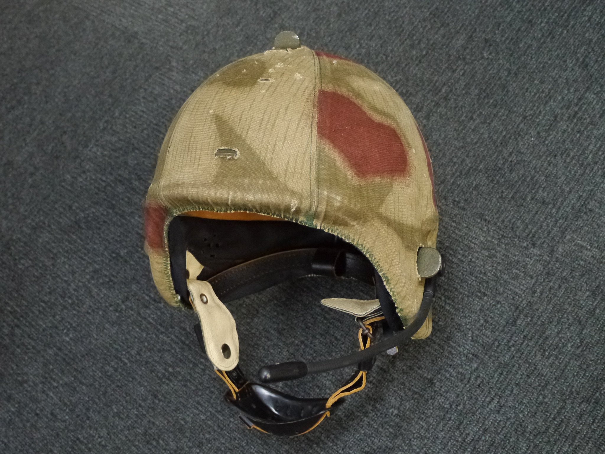 シカゴレジメンタルス on Twitter: "GSG-9も使用したTIG PSH-77 ヘルメットです。製造メーカーがスイスにあったので冷戦期にも関わらずロシアや東独/西ドイツなど陣営に ...