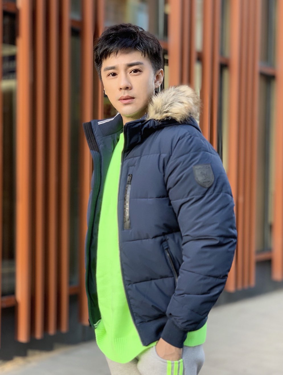 Sam liu on Twitter: "到北京囉～真的超級冷，還好我有穿 NAUTICA 2019 秋冬新裝的羽絨外套，很輕、很暖、很修身，保暖外套真的是一件就夠了⋯整理一下，準備晚上的錄影 ...