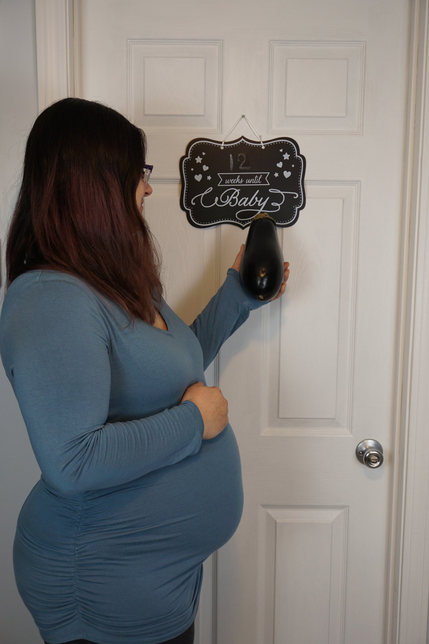 25 Weeks Pregnant Belly Plus Size