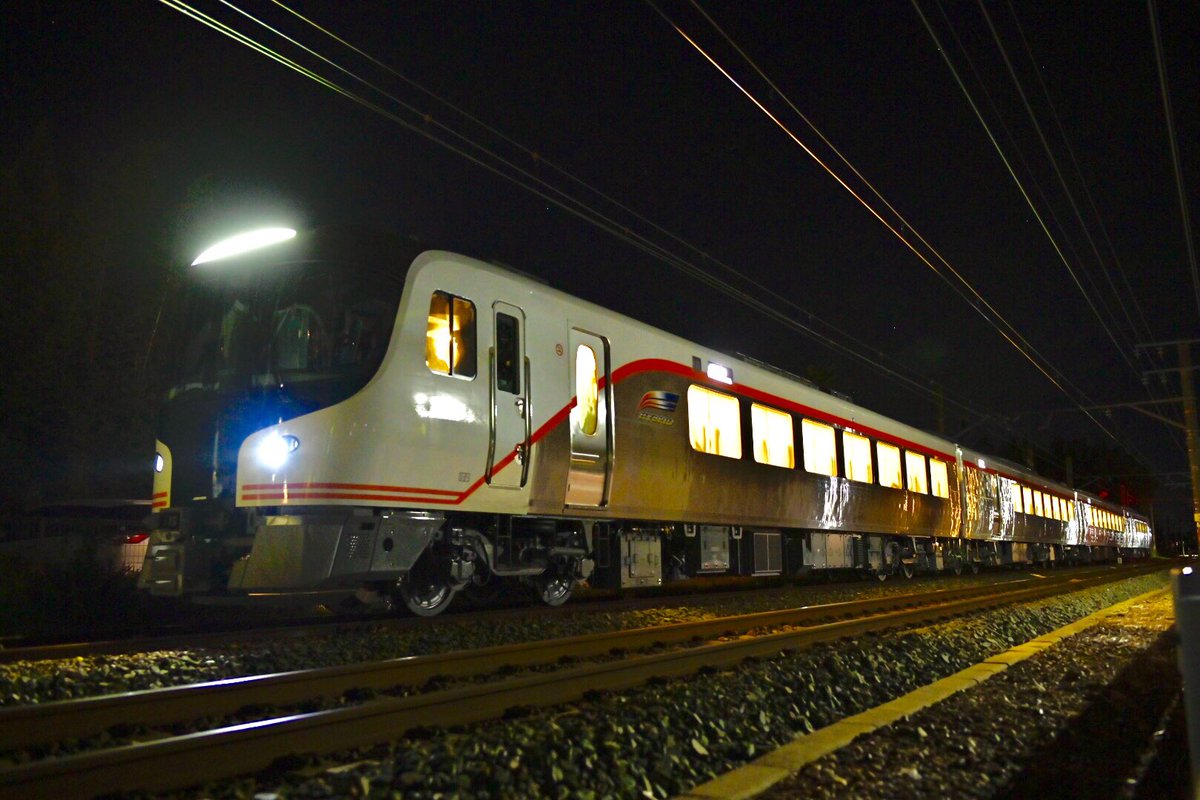 【鉄道】JR東海新型気動車特急HC85系日車出場・試運転のようす【出場】 - posfie
