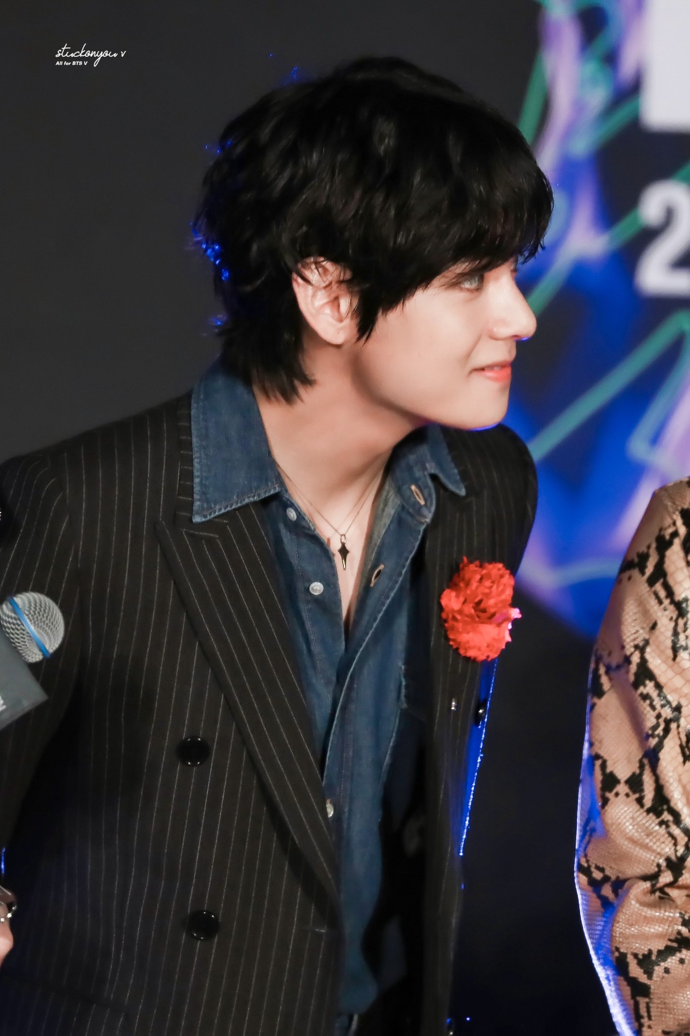 STUCKONYOU on Twitter: "191204 MAMA Red Carpet #V #뷔 #태형 #TAEHYUNG #BTSV #KimTaehyung #김태형 #テテ ...