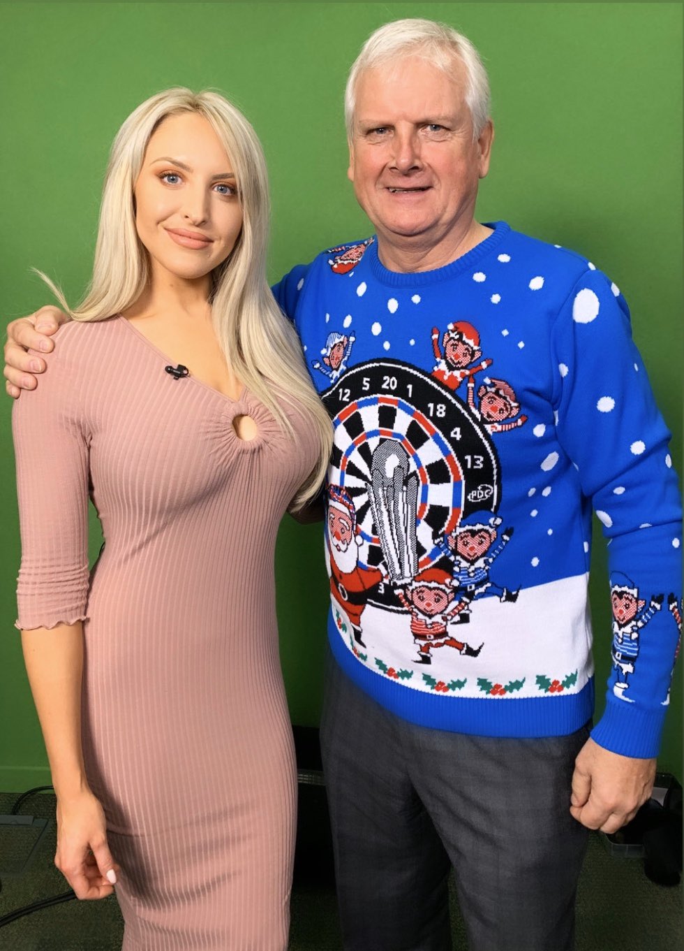Emma Louise Jones On Twitter Look At That For A Festive Jumper Absolutely Loved Being