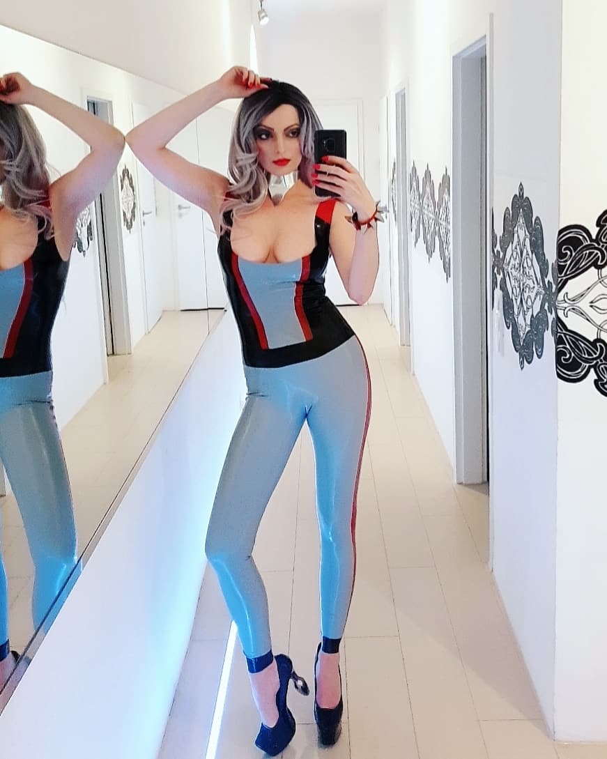 Pictures on Twitter: "@Pictures444 Incredible Diva! @DivaNovaCologne Love Love Love @1st_cd ...