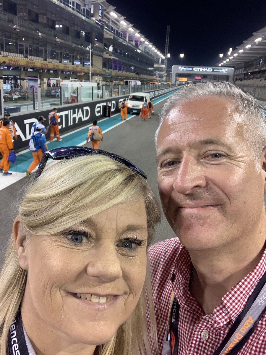 Lisa Wainwright's Instagram, Twitter & Facebook on IDCrawl