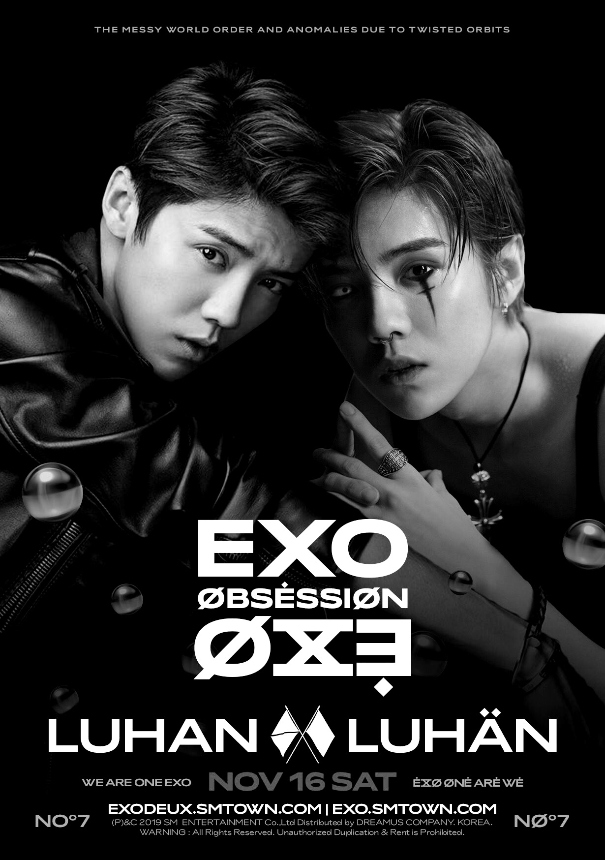 Exo Black And White Luhan