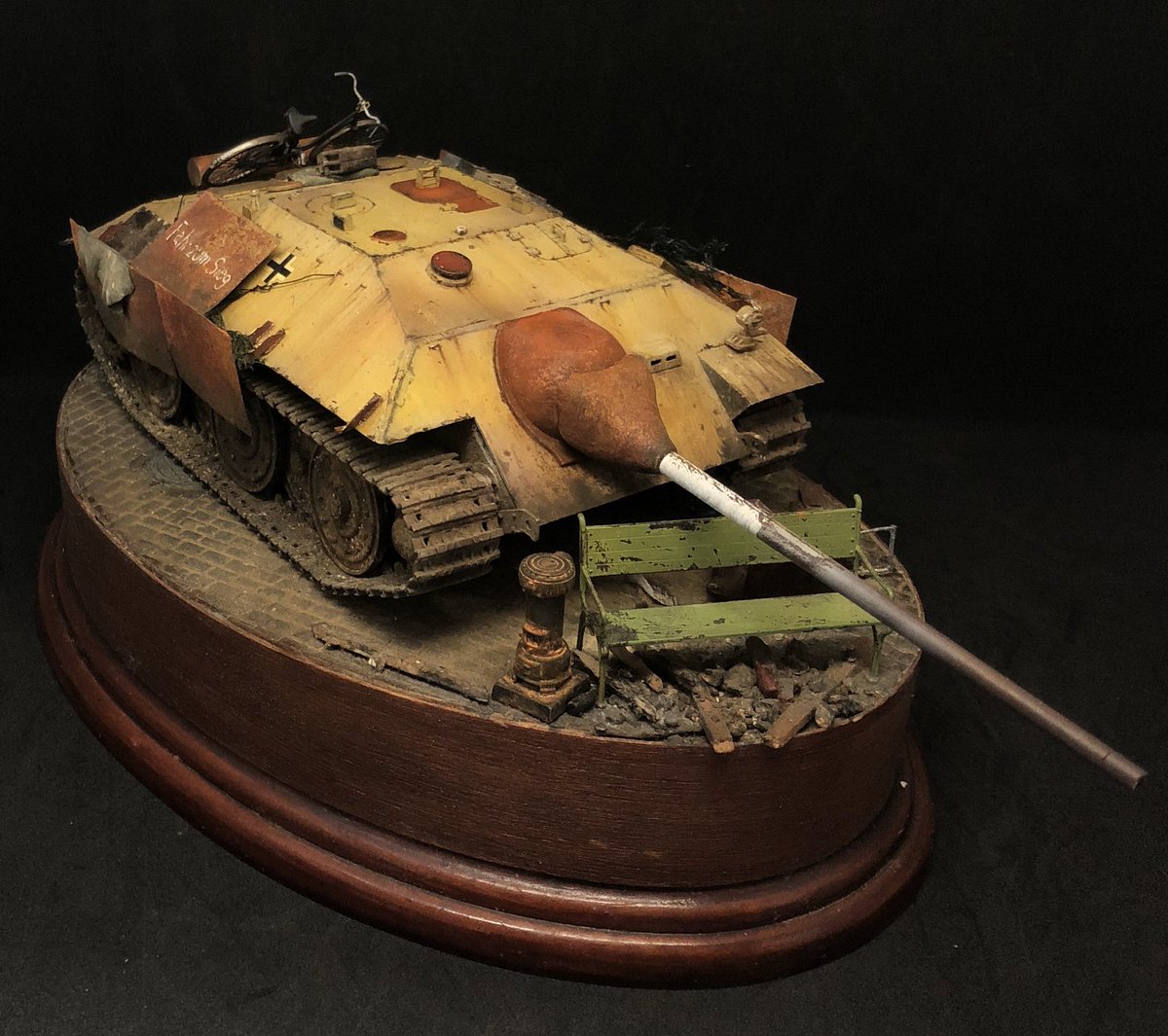 新品同様 グッドライフストア大阪トランペッター 1 35 ドイツ軍 駆逐戦車 E-25 プラモデル kids-nurie.com