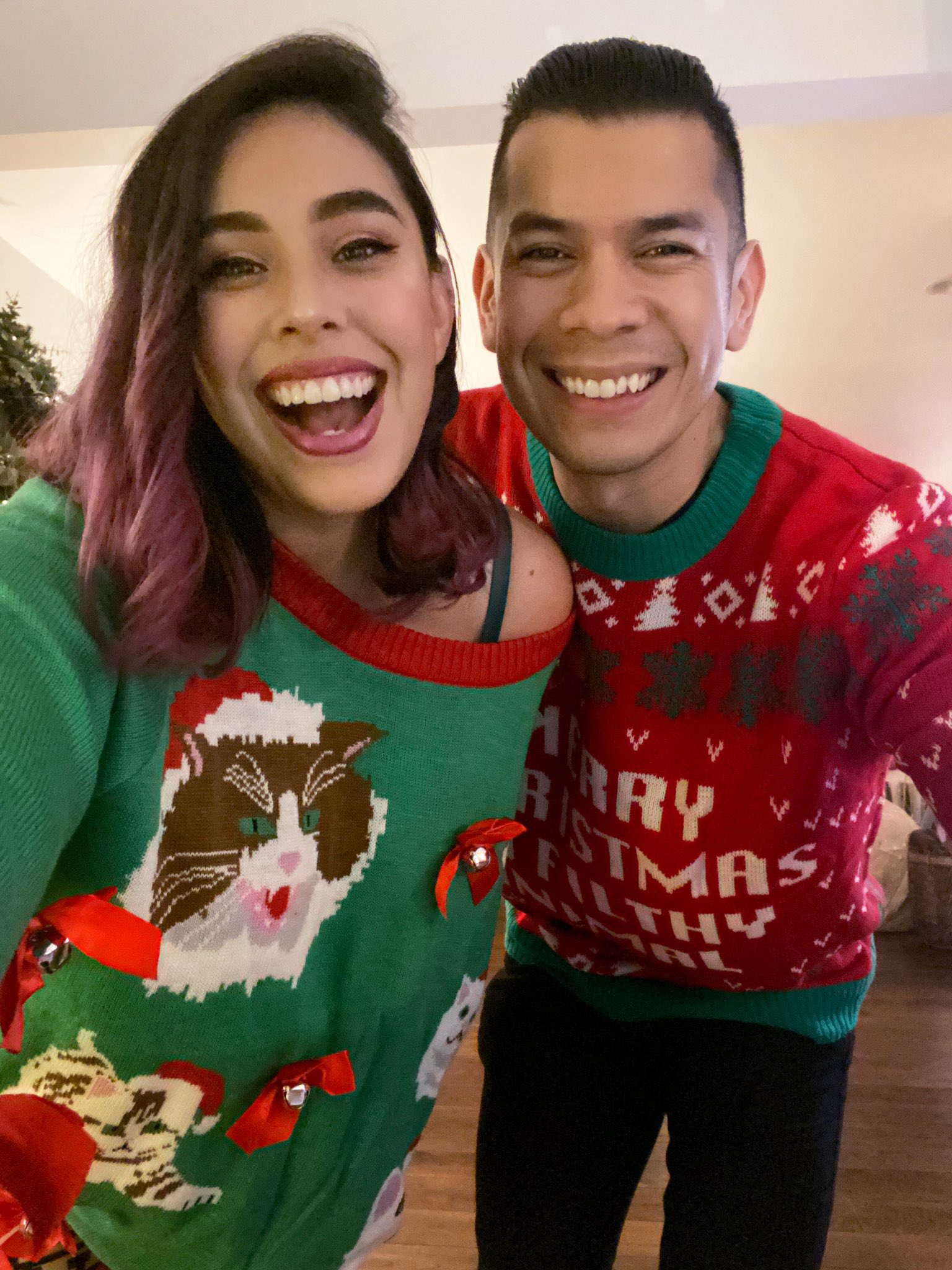 Ihascupquake And Red WHO ARE THE REDSEBS?! Sims 3 Ever After Ep. 30