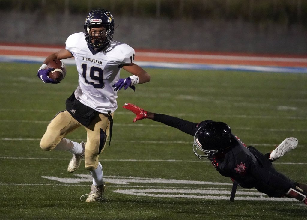 Birmingham’s Mason White named MVP of West Valley football league | L.A ...