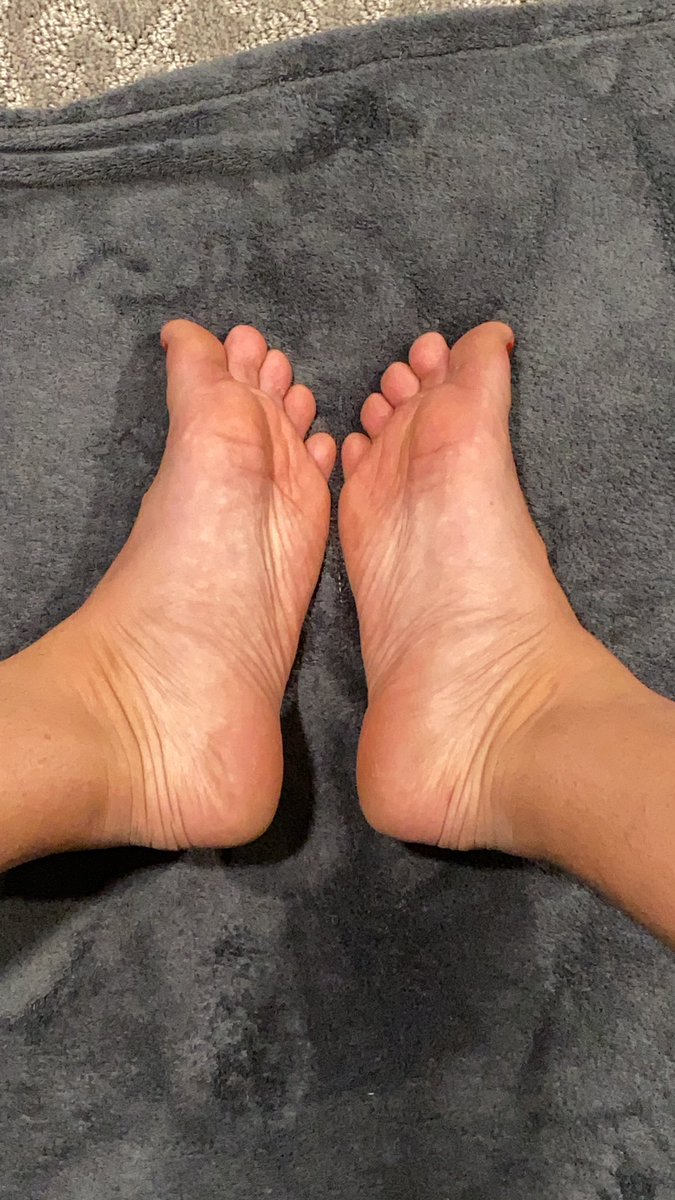 13.Hour.Feet (@FeetHour) | Twitter