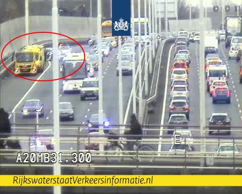 Rijkswaterstaat Verkeersinformatie on Twitter: " | Door dit ongeluk bij knp. Terbregseplein is ...