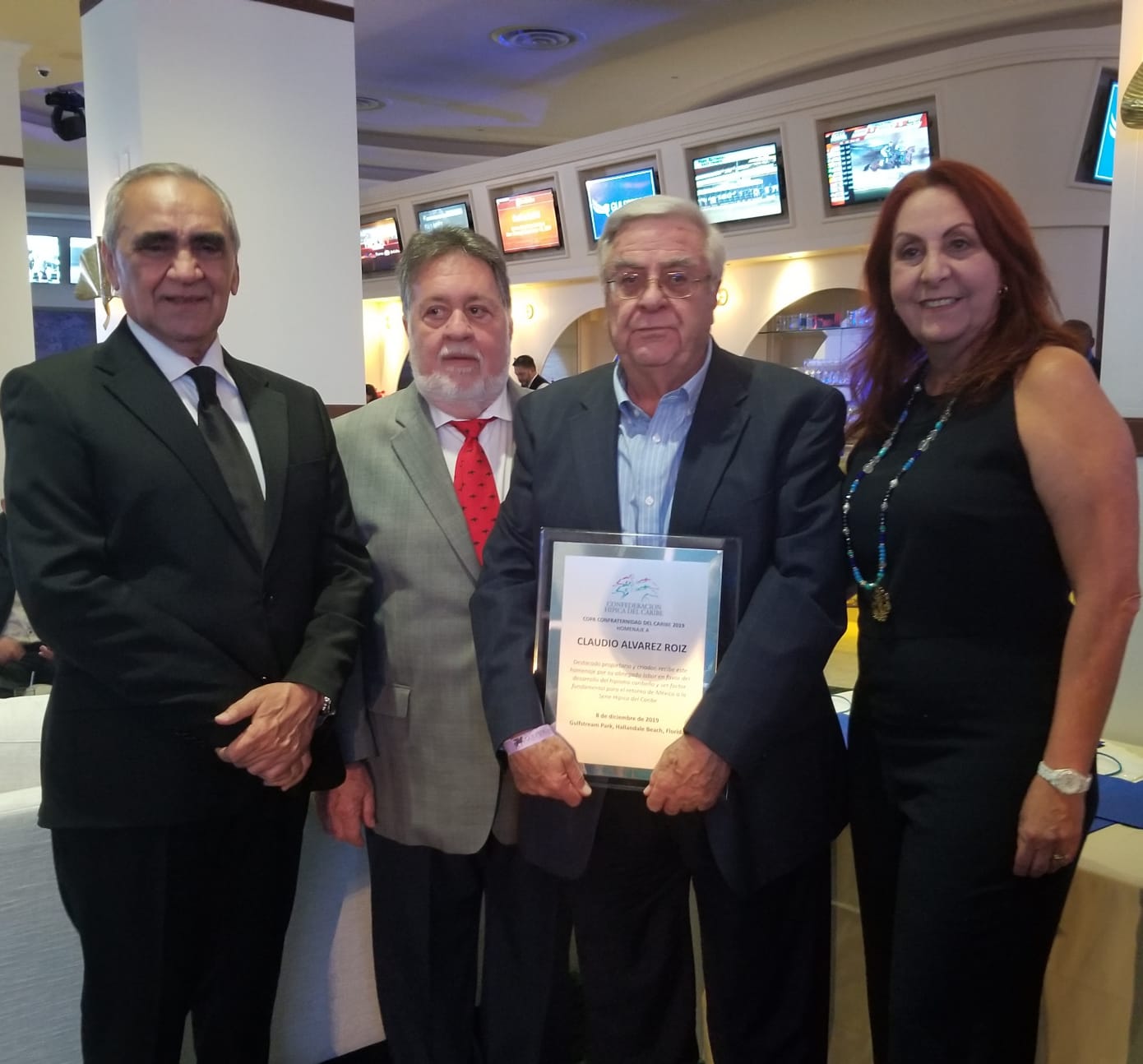 Conf. Hípica Caribe on Twitter: "CLAUDIO ALVAREZ ROIZ será el homenajeado en la Copa ...