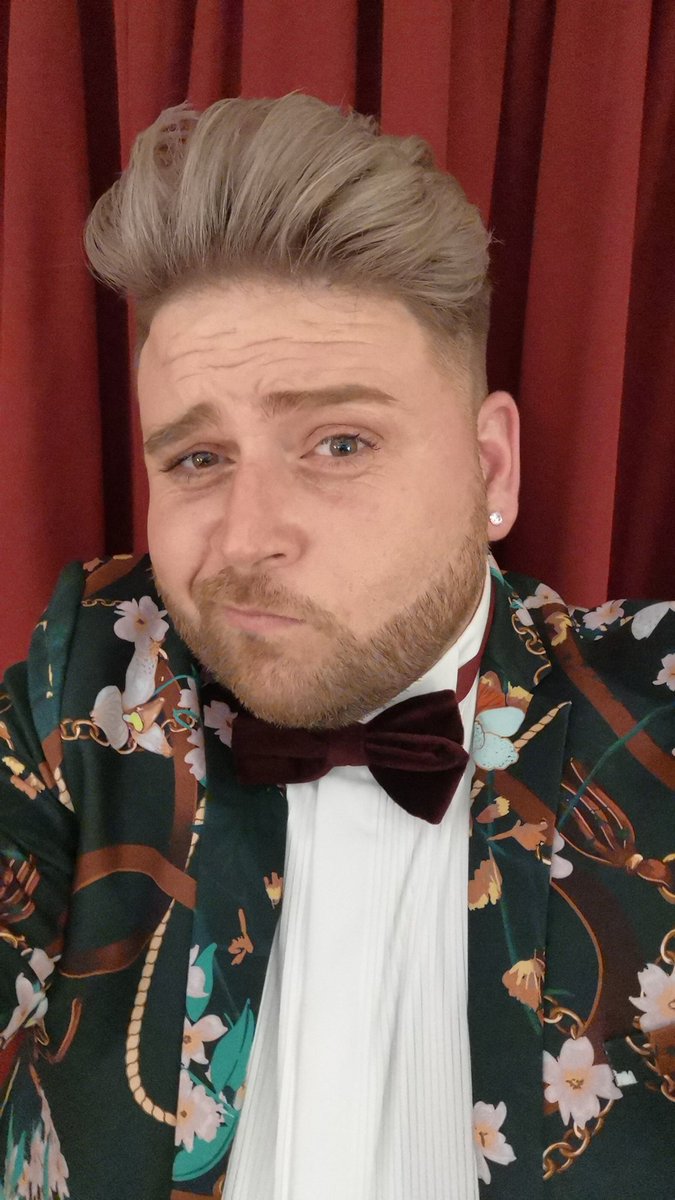 David Capewell's Instagram, Twitter & Facebook on IDCrawl