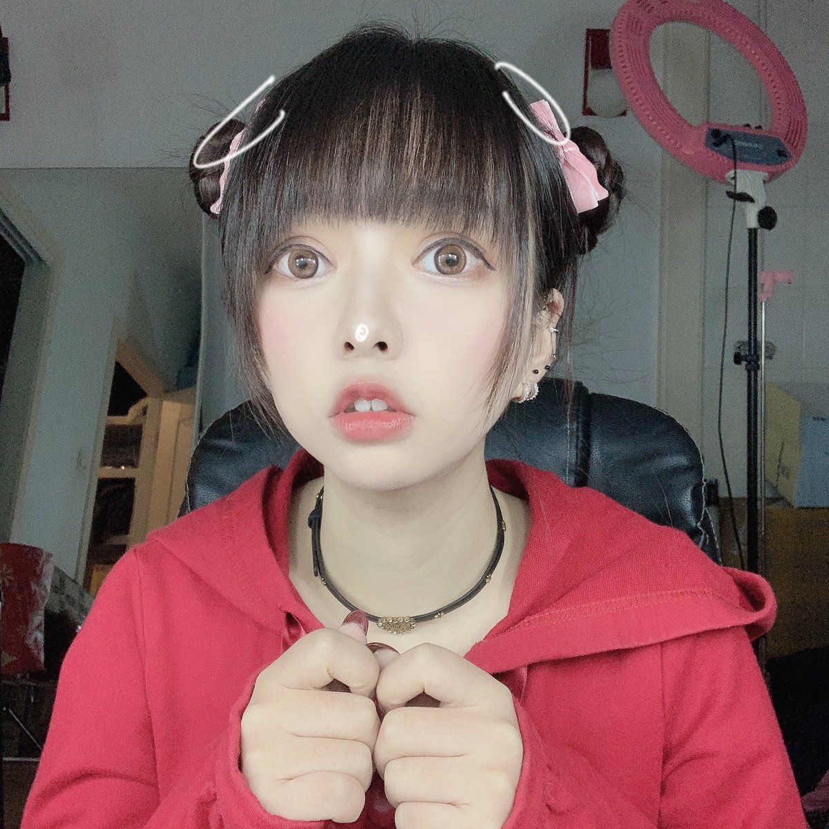 六二二同学(@sixtutu622 ):変なものが入ってる、見つかれば😉