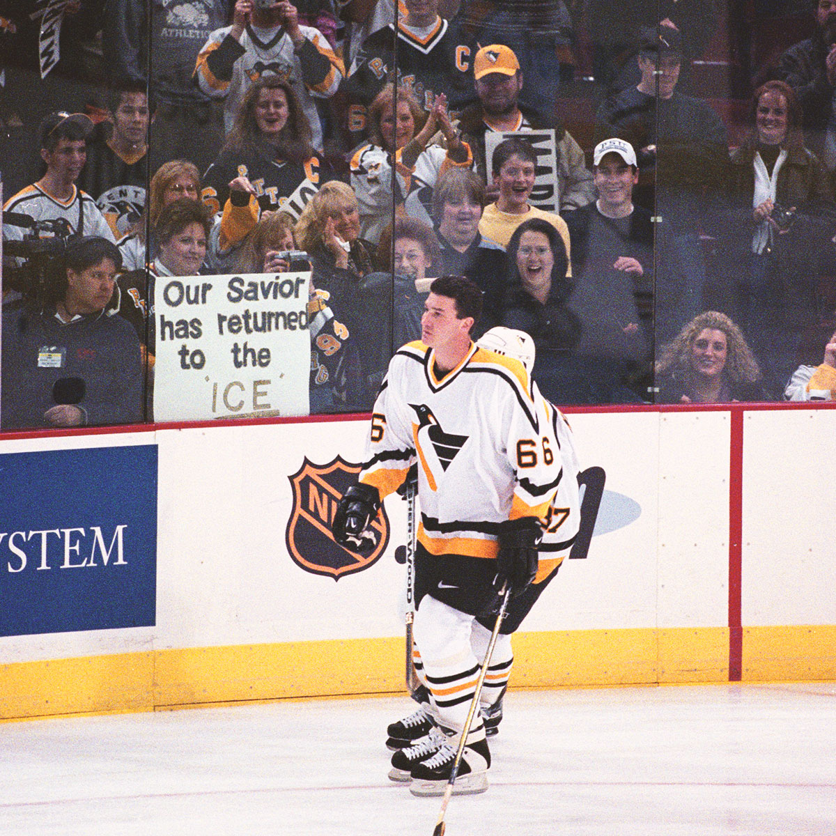 ON THIS DAY: 19 years ago, Mario Lemieux made his return to the ice ...