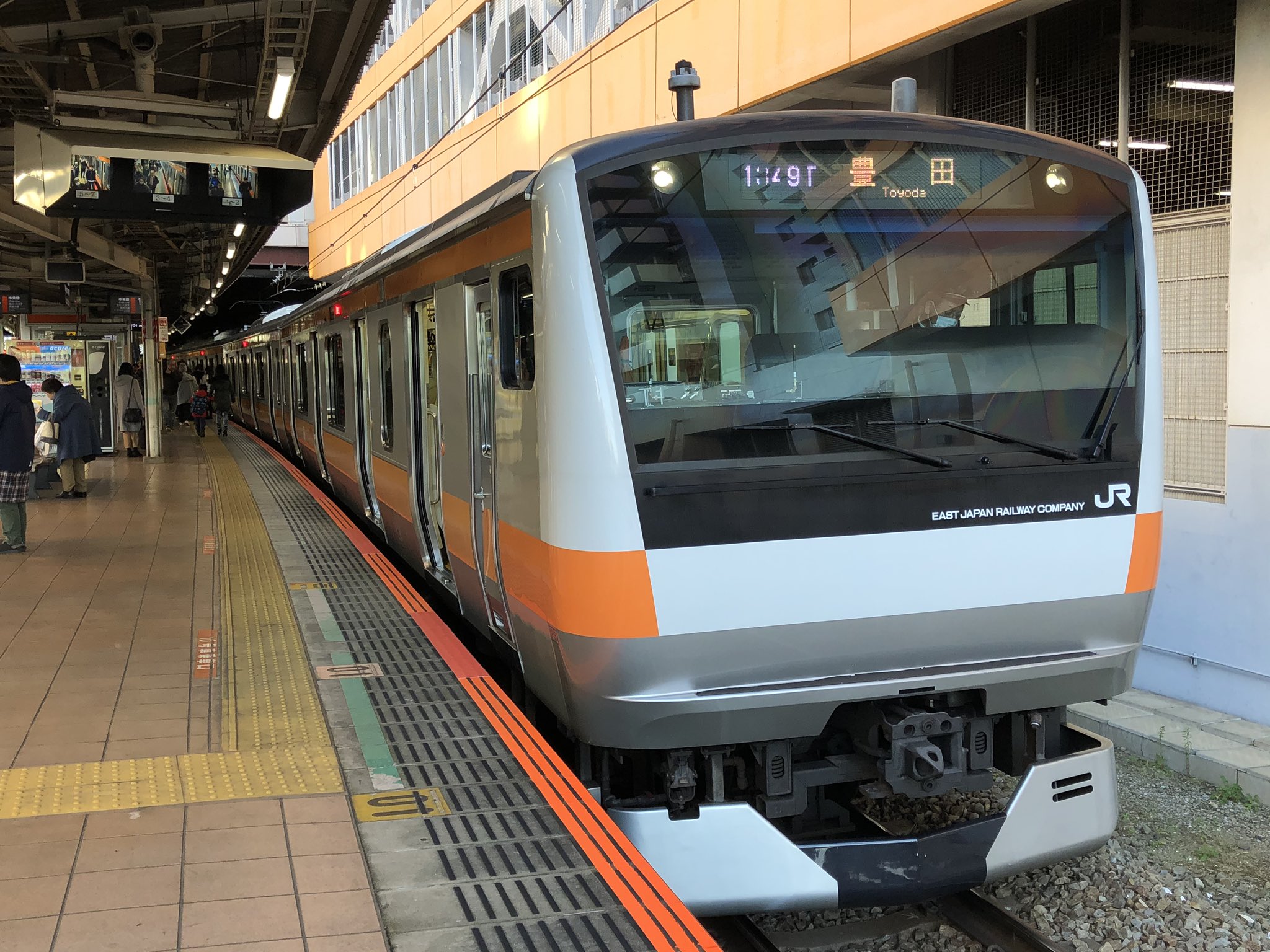 HIRO on Twitter: "運用⁇⁇T 中央線E233系0番台 八トタT1編成 国分寺駅にて撮影 https://t.co/xNOyPPVE5V" / Twitter