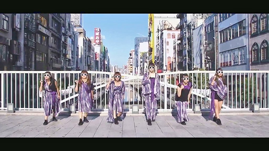 Hachidori 🇲🇽 on Twitter: "#BestIdolSongsOf2019 #11 マジカル・パンチライン 「今日がまだ蒼く ...