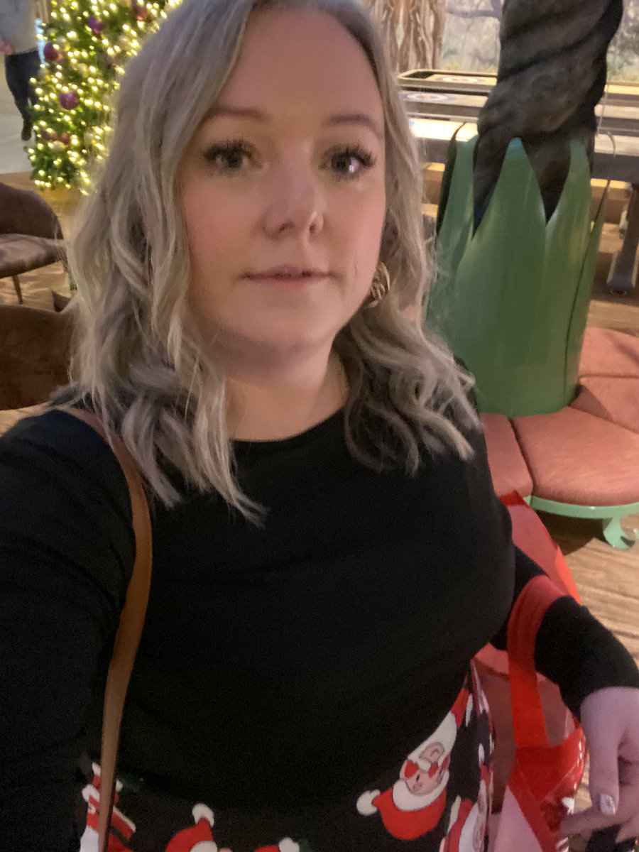 Victoria Gregson's Instagram, Twitter & Facebook on IDCrawl