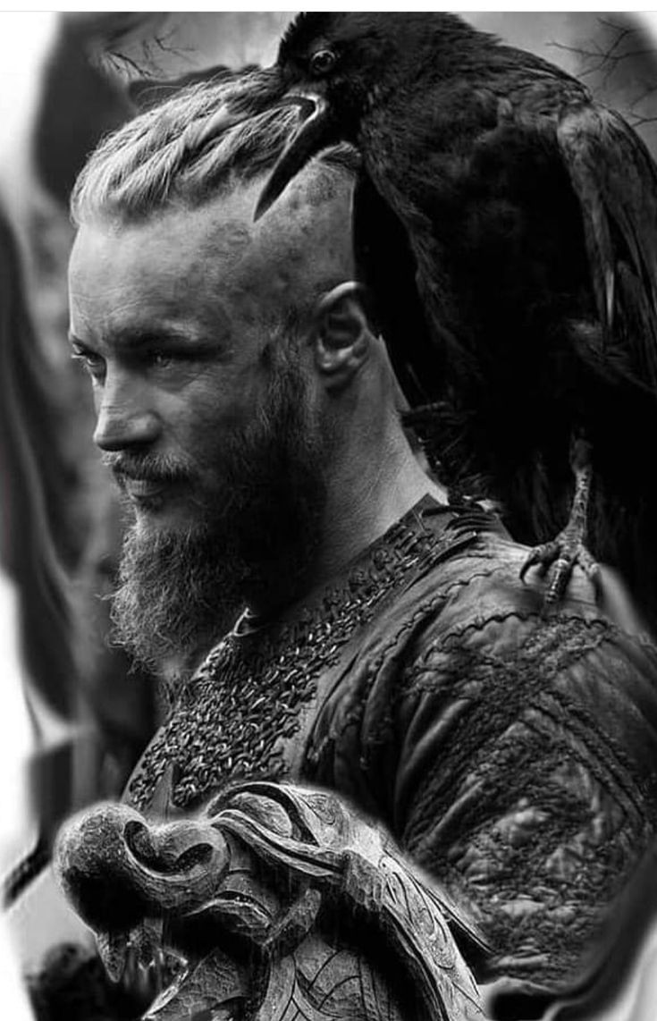Ragnar Lothbrok Raven