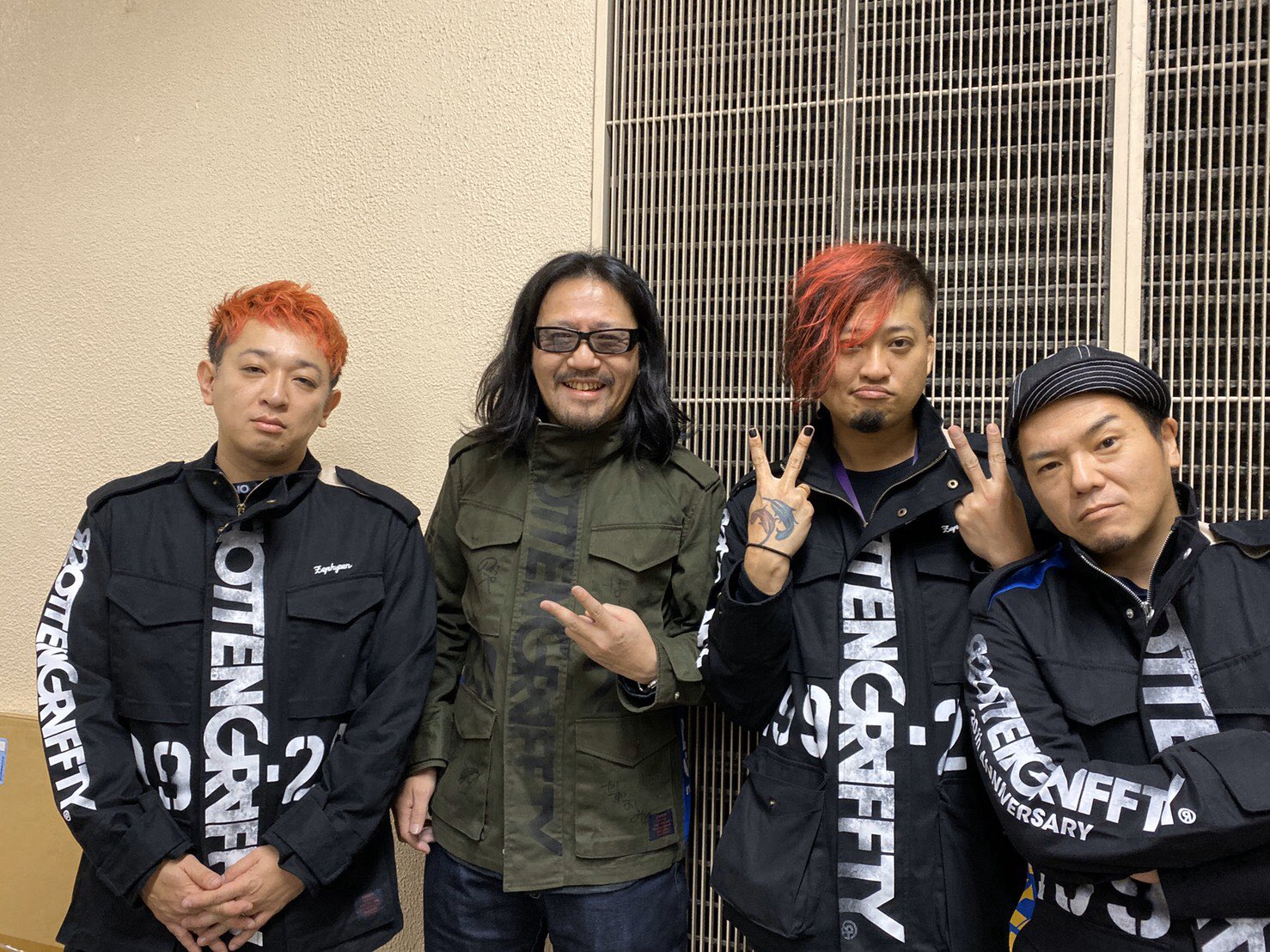 GEN ZEPHYREN、某音楽事務所代表、ウイスキーコレクター в X GEN ZEPHYREN、某音楽事務所代表、ウイスキーコレクター в X