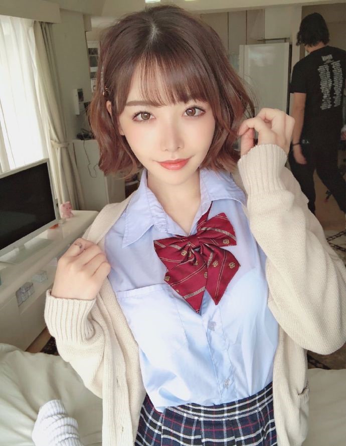 深田咏美(深田えいみ)eimi Fukada On Twitter なにみてるのえっち 你在看什么 深田咏美 深田えいみ …
