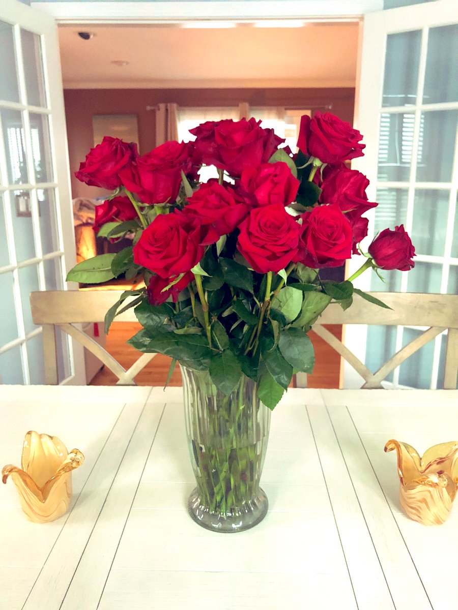 Wow these roses 🌹 are almost a week old and still going strong 💪🏽 ...