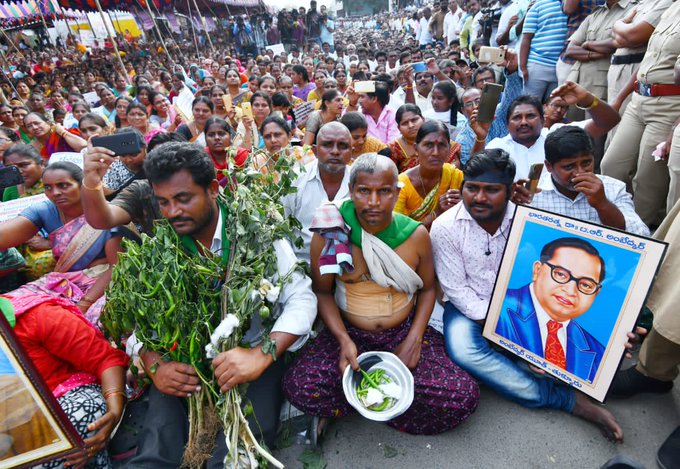 Thread by @rajapss: Hindu Maha sabha Chairman Chakrapani Maharaj met ...