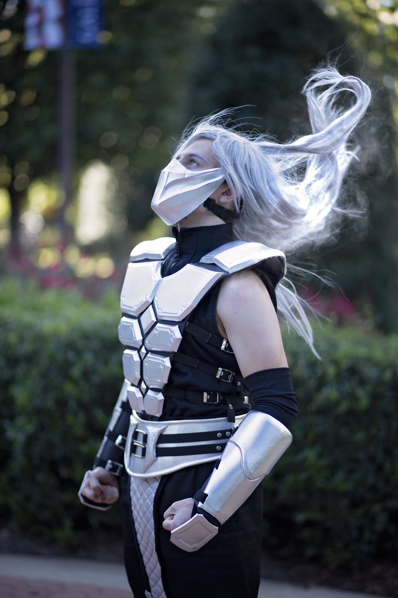 Mortal Kombat Smoke Cosplay