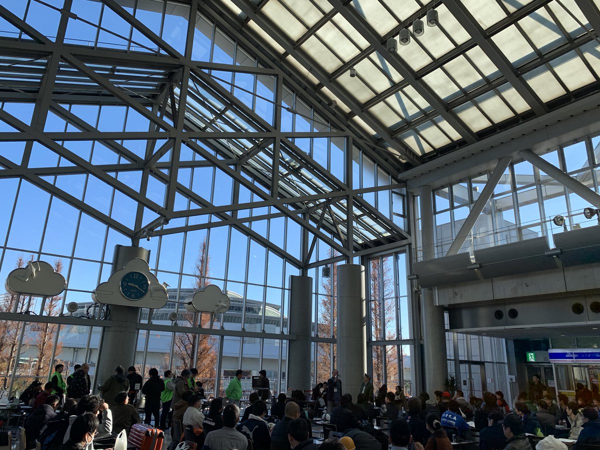 コミックマーケット97 0日目前日設営の様子 #C97 (2ページ目) - Togetter