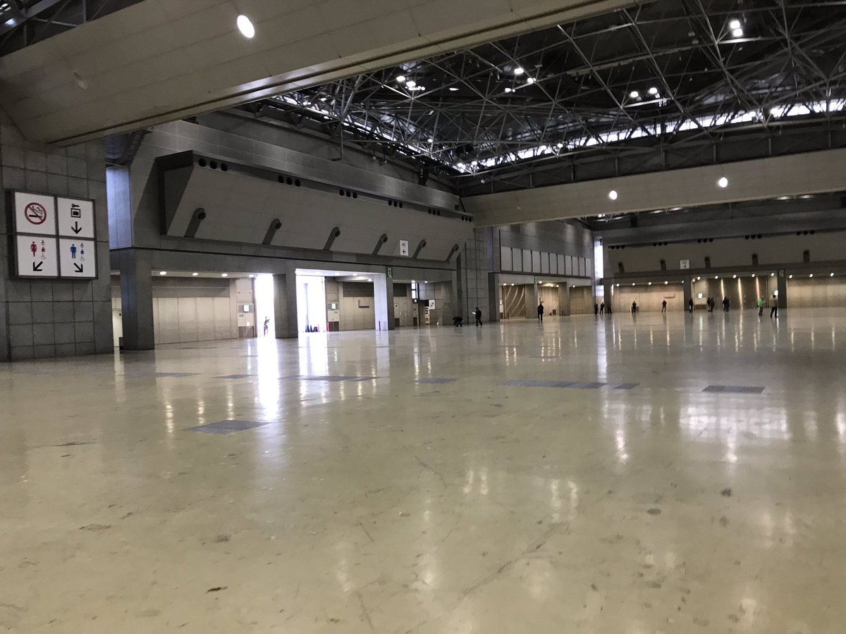 コミックマーケット97 0日目前日設営の様子 #C97 (3ページ目) - Togetter