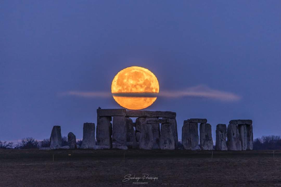 Stonehenge Full Moon