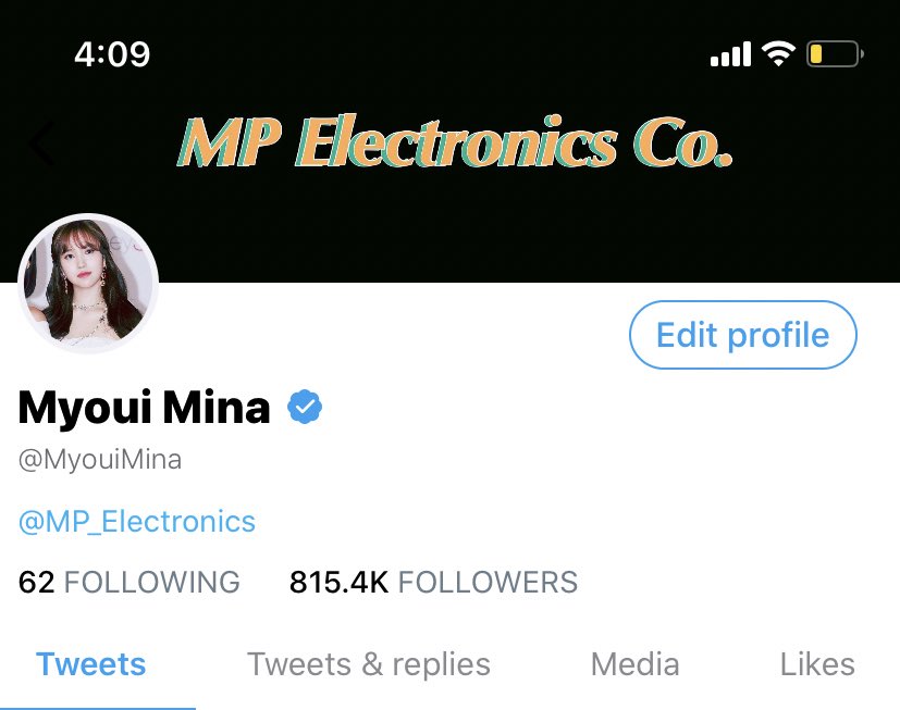 jess on Twitter: "Mina, Jihyo Their fathers, both founders of the multi billion tech companies ...