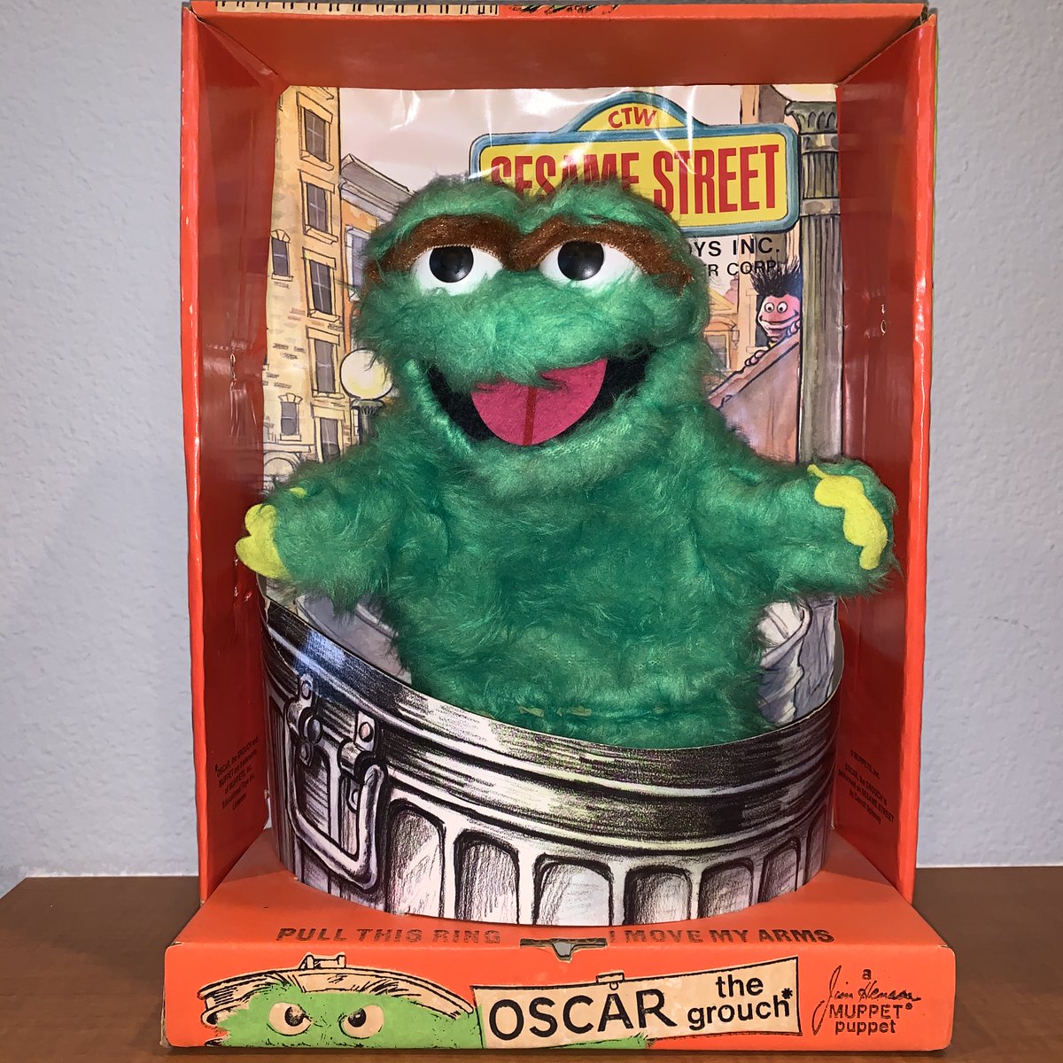 Sesame Street Hand Puppet Oscar The Grouch Puppet Doll, 59% OFF