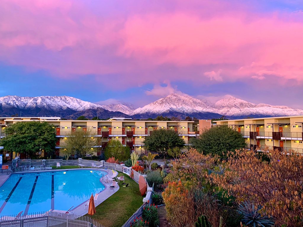 Pitzer College Campus