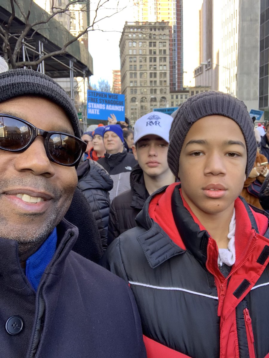 Errol Louis's Instagram, Twitter & Facebook on IDCrawl