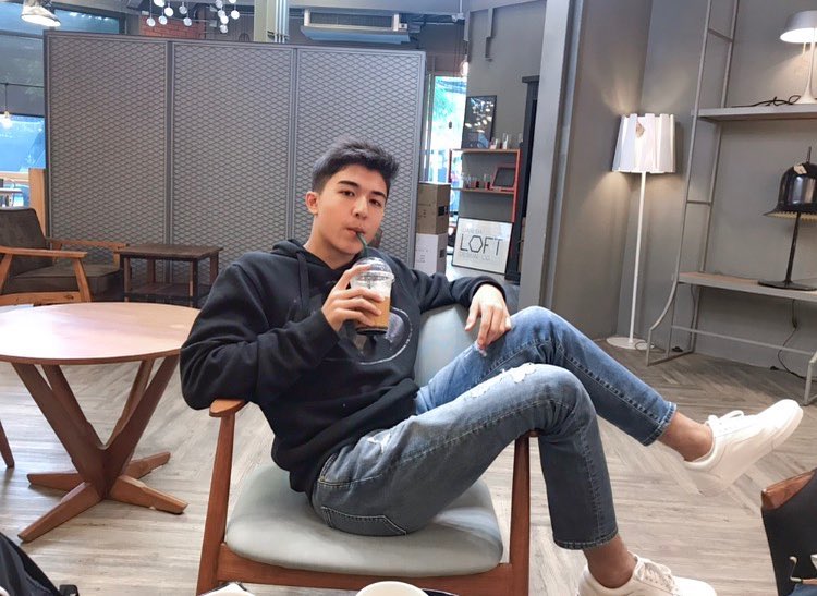 Nana ♡༄𓅪 on Twitter: "Name: Patrick Finkler (Pat) Dob: 20 Oktober 2003 *Tolong banget Patrick ...