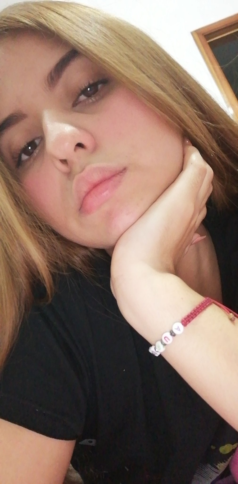 Auri♡ on Twitter: "Holi https://t.co/J7JY9z4MzC" / Twitter