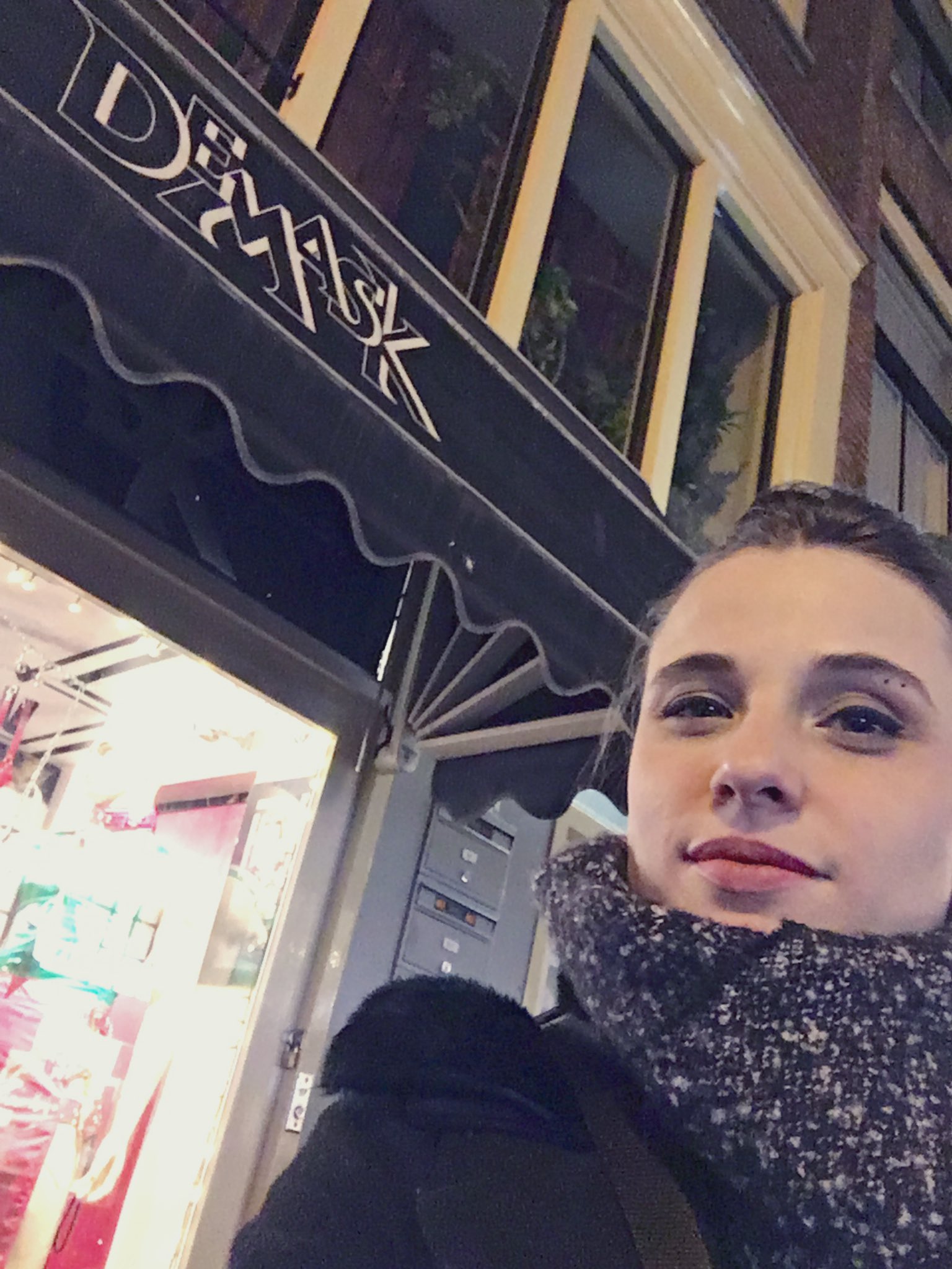 TW Pornstars - 1 pic. Rack Framboise. Twitter. Qui dit petit séjour à # ...