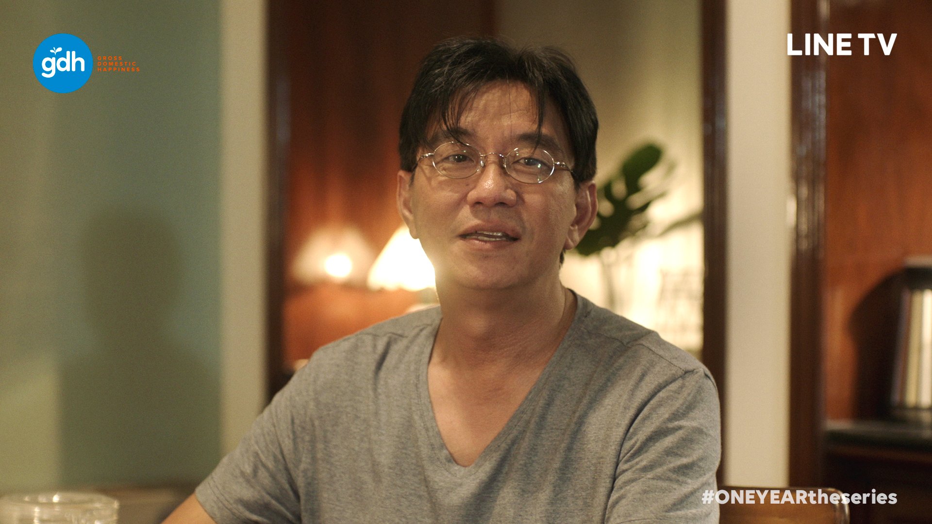 LINE TV on Twitter: "#ไพลินลูกแม่มุก เห็นทำนิ่งๆ แต่จริงๆ ก็แอบช่วยลุงตั้มอยู่นะ ซีนก่อน ลุงตั้ม ...